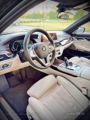 BMW 7 Series 2016 in Tallinn, with an engine capacity of 3.00 L and mileage of 202 thousand km for 27900 €, photo 11 on AUTOMOTO.COM.LV