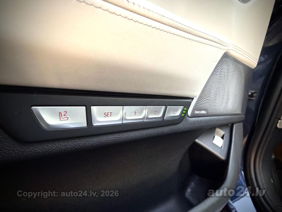 BMW 7 Series 2016 in Tallinn, with an engine capacity of 3.00 L and mileage of 202 thousand km for 27900 €, photo 17 on AUTOMOTO.COM.LV