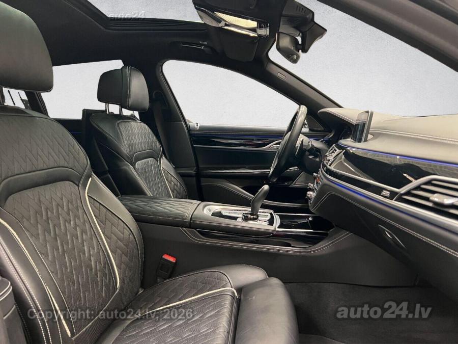 BMW 7 Series 2019 Tallina, ar dzinēja tilpumu 4.40 L un nobraukumu 117 tūkst. km par 39990 €, foto 13 vietnē AUTOMOTO.COM.LV
