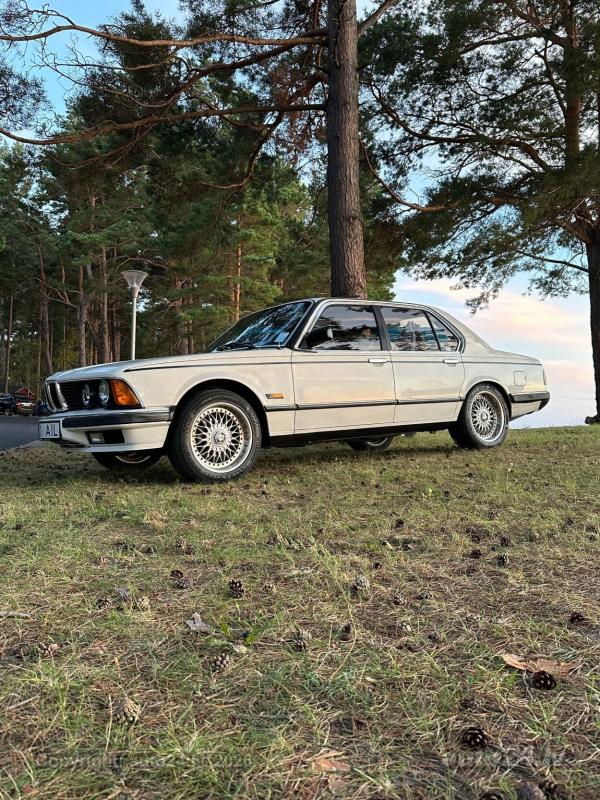 White BMW 7 Series 1984 in Tallinn, with an engine capacity of 3.40 L and mileage of 246 thousand km for 13500 €, photo 1 on AUTOMOTO.COM.LV