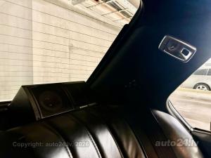 Balts BMW 7 Series 1984 Tallina, ar dzinēja tilpumu 3.40 L un nobraukumu 246 tūkst. km par 13500 €, foto 15 vietnē AUTOMOTO.COM.LV