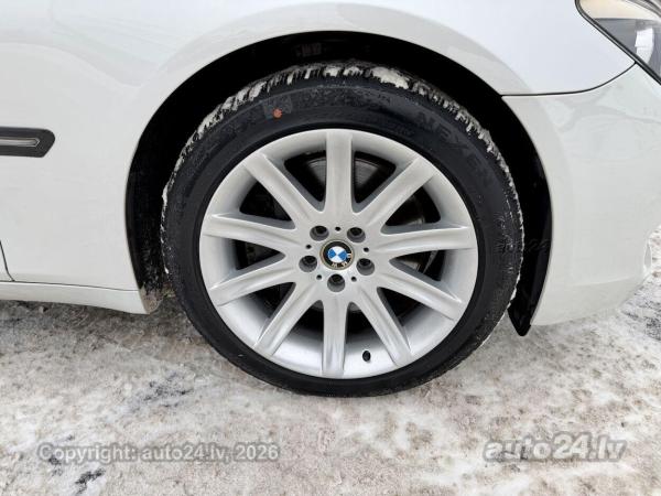 Balts BMW 7 Series 2011 Tallina, ar dzinēja tilpumu 4.40 L un nobraukumu 84 tūkst. km par 15900 €, foto 9 vietnē AUTOMOTO.COM.LV