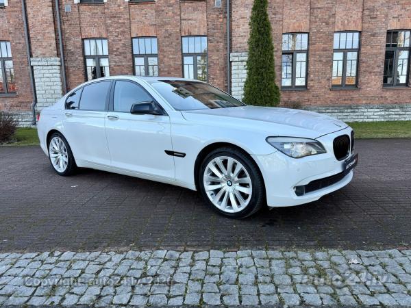 White BMW 7 Series 2011 in Tallinn, with an engine capacity of 4.40 L and mileage of 85 thousand km for 13900 €, photo 1 on AUTOMOTO.COM.LV