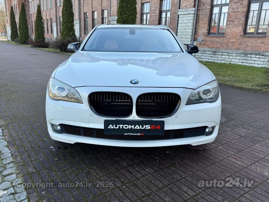 Balts BMW 7 Series 2011 Tallina, ar dzinēja tilpumu 4.40 L un nobraukumu 85 tūkst. km par 13900 €, foto 9 vietnē AUTOMOTO.COM.LV