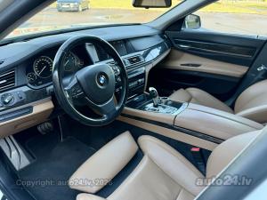 Balts BMW 7 Series 2011 Tallina, ar dzinēja tilpumu 4.40 L un nobraukumu 85 tūkst. km par 13900 €, foto 12 vietnē AUTOMOTO.COM.LV