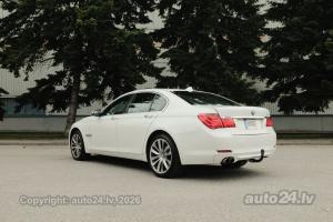 Balts BMW 7 Series 2011 Tallina, ar dzinēja tilpumu 3.00 L un nobraukumu 284 tūkst. km par 12400 €, foto 4 vietnē AUTOMOTO.COM.LV