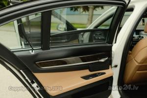 Balts BMW 7 Series 2011 Tallina, ar dzinēja tilpumu 3.00 L un nobraukumu 284 tūkst. km par 12400 €, foto 13 vietnē AUTOMOTO.COM.LV
