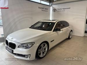 White BMW 7 Series 2012 in Ventspils, with an engine capacity of 3.00 L and mileage of 288 thousand km for 16400 €, photo 2 on AUTOMOTO.COM.LV