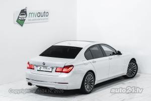 Balts BMW 7 Series 2012 Tallina, ar dzinēja tilpumu 3.00 L un nobraukumu 220 tūkst. km par 13990 €, foto 3 vietnē AUTOMOTO.COM.LV
