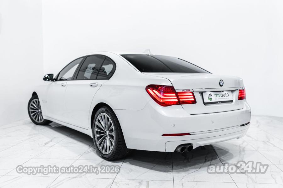 Balts BMW 7 Series 2012 Tallina, ar dzinēja tilpumu 3.00 L un nobraukumu 220 tūkst. km par 13990 €, foto 7 vietnē AUTOMOTO.COM.LV