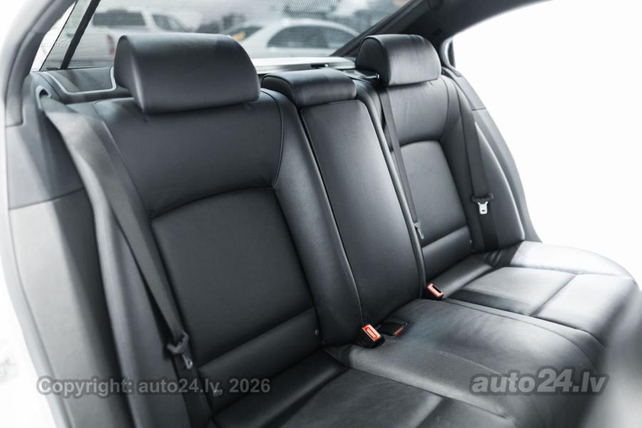 Balts BMW 7 Series 2012 Tallina, ar dzinēja tilpumu 3.00 L un nobraukumu 220 tūkst. km par 13990 €, foto 19 vietnē AUTOMOTO.COM.LV