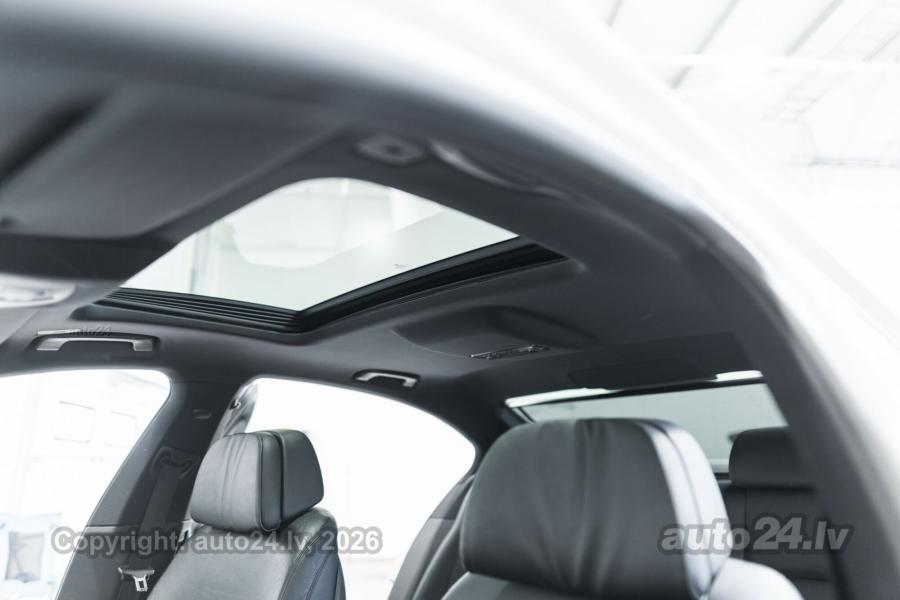 Balts BMW 7 Series 2012 Tallina, ar dzinēja tilpumu 3.00 L un nobraukumu 220 tūkst. km par 13990 €, foto 20 vietnē AUTOMOTO.COM.LV