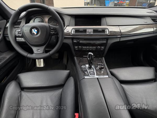 Balts BMW 7 Series 2012 Tallina, ar dzinēja tilpumu 3.00 L un nobraukumu 366 tūkst. km par 9999 €, foto 6 vietnē AUTOMOTO.COM.LV