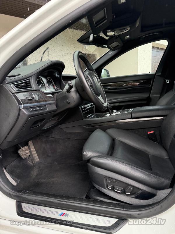 Balts BMW 7 Series 2012 Tallina, ar dzinēja tilpumu 3.00 L un nobraukumu 366 tūkst. km par 9999 €, foto 7 vietnē AUTOMOTO.COM.LV