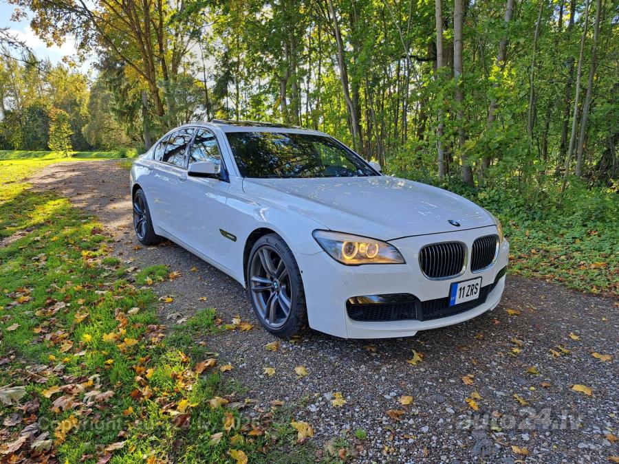 Balts BMW 7 Series 2012 Narva, ar dzinēja tilpumu 3.00 L un nobraukumu 160 tūkst. km par 12999 €, foto 1 vietnē AUTOMOTO.COM.LV