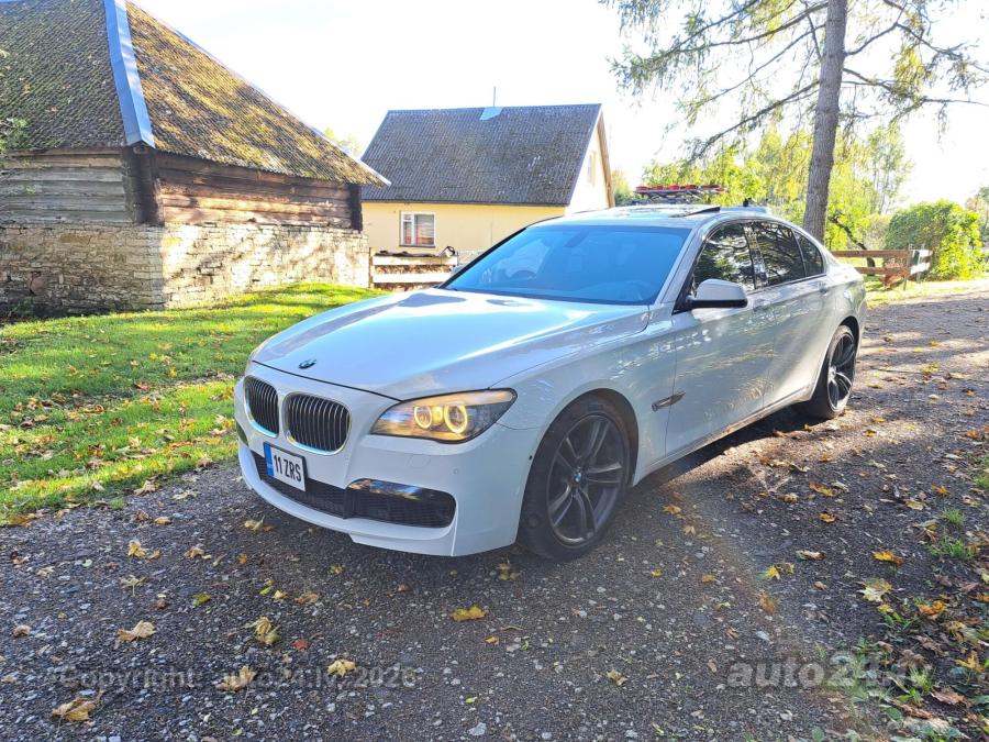 Balts BMW 7 Series 2012 Narva, ar dzinēja tilpumu 3.00 L un nobraukumu 160 tūkst. km par 12999 €, foto 3 vietnē AUTOMOTO.COM.LV