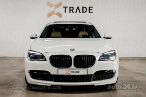 White BMW 7 Series 2013 in Parnu, with an engine capacity of 3.00 L and mileage of 294 thousand km for 14990 €, photo 4 on AUTOMOTO.COM.LV