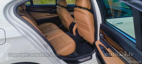 Balts BMW 7 Series 2014 Tallina, ar dzinēja tilpumu 4.40 L un nobraukumu 215 tūkst. km par 19800 €, foto 8 vietnē AUTOMOTO.COM.LV