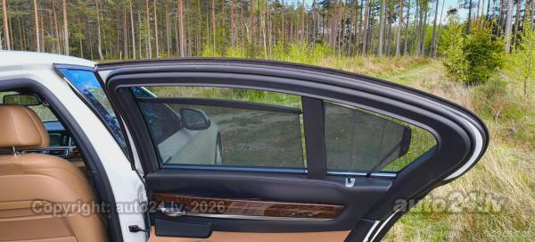 Balts BMW 7 Series 2014 Tallina, ar dzinēja tilpumu 4.40 L un nobraukumu 215 tūkst. km par 19800 €, foto 10 vietnē AUTOMOTO.COM.LV