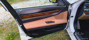 Balts BMW 7 Series 2014 Tallina, ar dzinēja tilpumu 4.40 L un nobraukumu 215 tūkst. km par 19800 €, foto 19 vietnē AUTOMOTO.COM.LV