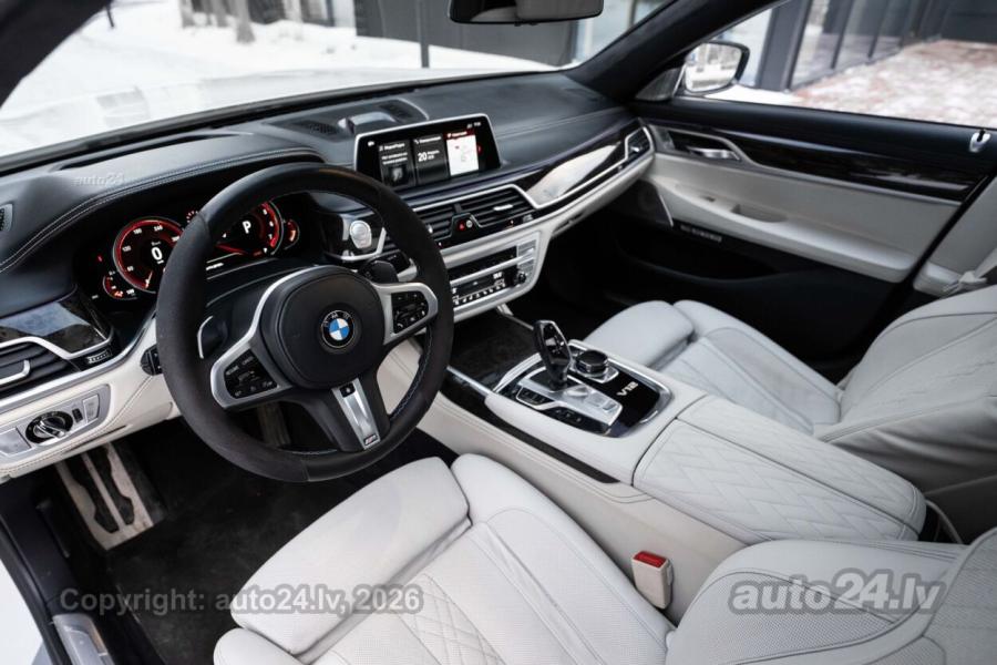White BMW 7 Series 2016 in Tallinn, with an engine capacity of 4.40 L and mileage of 115 thousand km for 34000 €, photo 19 on AUTOMOTO.COM.LV