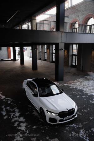 White BMW 7 Series 2016 in Tallinn, with an engine capacity of 4.40 L and mileage of 118 thousand km for 33900 €, photo 3 on AUTOMOTO.COM.LV