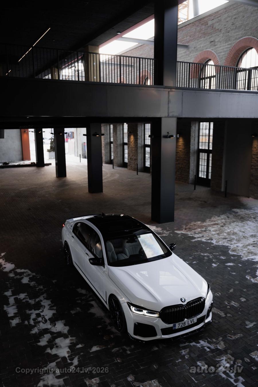 White BMW 7 Series 2016 in Tallinn, with an engine capacity of 4.40 L and mileage of 118 thousand km for 33900 €, photo 3 on AUTOMOTO.COM.LV