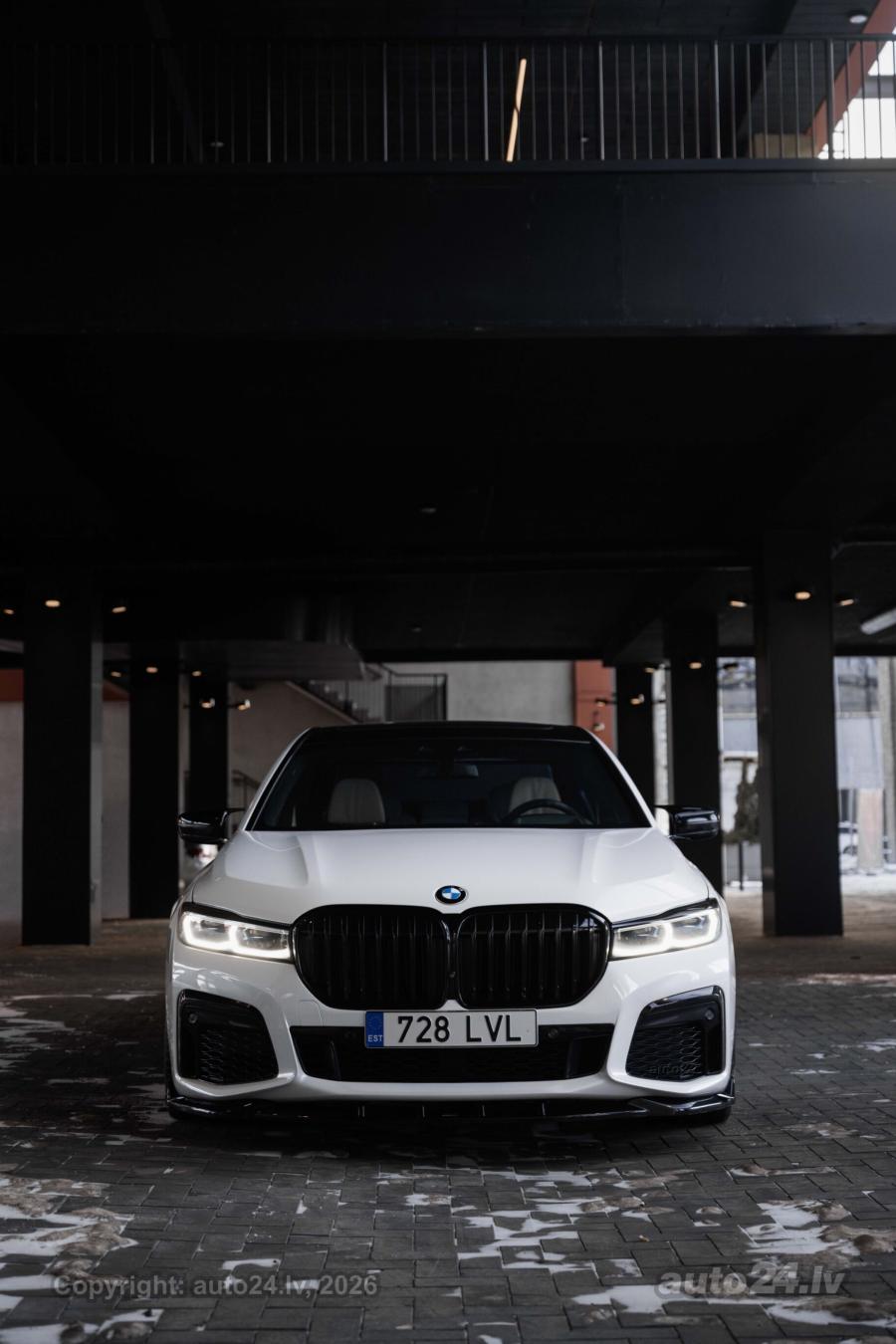 White BMW 7 Series 2016 in Tallinn, with an engine capacity of 4.40 L and mileage of 118 thousand km for 33900 €, photo 4 on AUTOMOTO.COM.LV