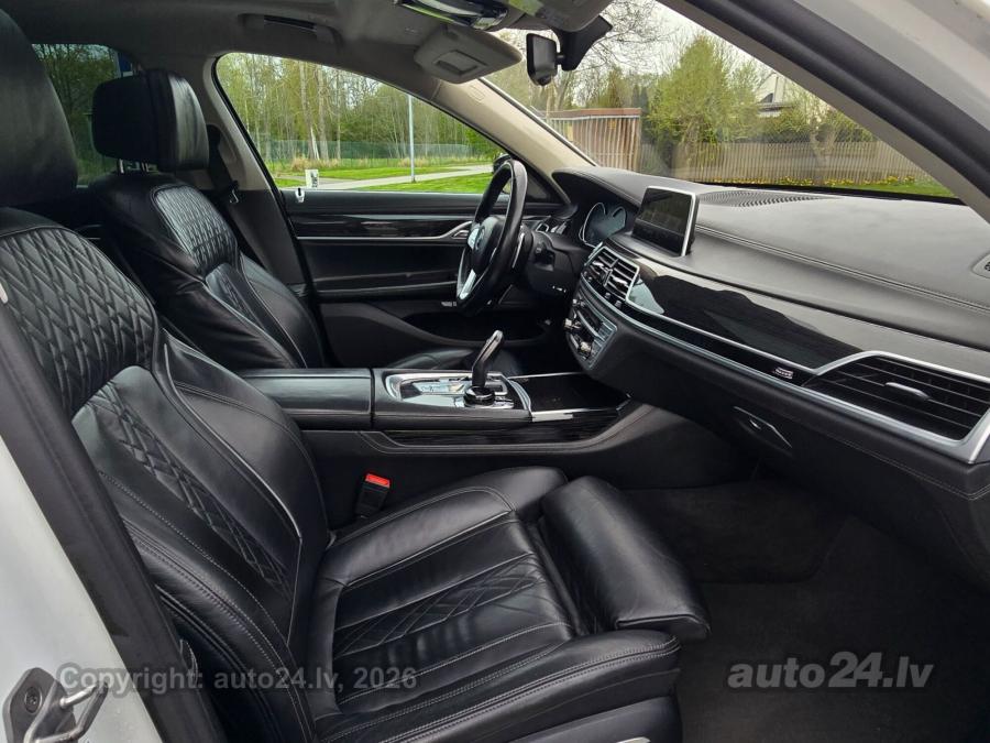 Balts BMW 7 Series 2016 Tallina, ar dzinēja tilpumu 3.00 L un nobraukumu 289 tūkst. km par 23990 €, foto 8 vietnē AUTOMOTO.COM.LV