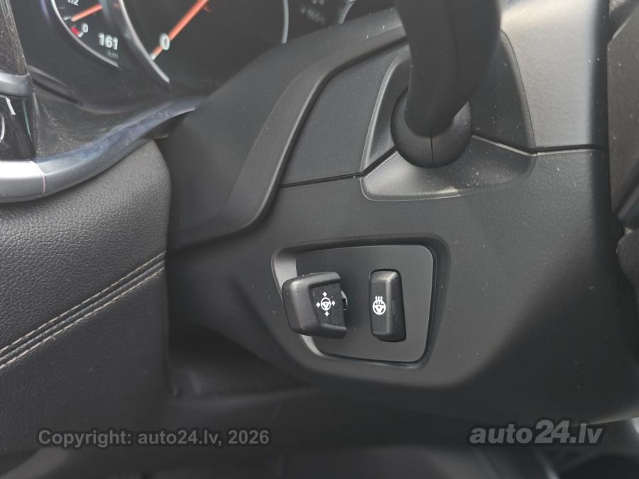Balts BMW 7 Series 2016 Tallina, ar dzinēja tilpumu 3.00 L un nobraukumu 289 tūkst. km par 23990 €, foto 12 vietnē AUTOMOTO.COM.LV