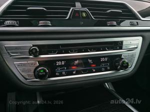 Balts BMW 7 Series 2016 Tallina, ar dzinēja tilpumu 3.00 L un nobraukumu 289 tūkst. km par 23990 €, foto 15 vietnē AUTOMOTO.COM.LV