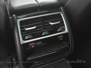 Balts BMW 7 Series 2016 Tallina, ar dzinēja tilpumu 3.00 L un nobraukumu 289 tūkst. km par 23990 €, foto 24 vietnē AUTOMOTO.COM.LV