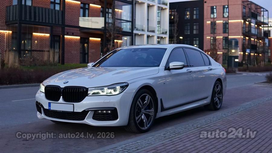 Белый БМВ 7 Серия 2016 в Таллин, объемом двигателя 4.40 л и пробегом 180 тыс. км за 32700 €, фото 3 на AUTOMOTO.COM.LV