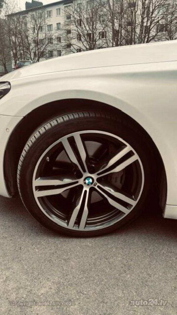 Белый БМВ 7 Серия 2017 в Таллин, объемом двигателя 4.40 л и пробегом 290 тыс. км за 26000 €, фото 4 на AUTOMOTO.COM.LV