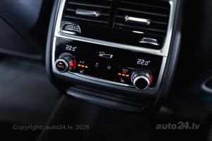 White BMW 7 Series 2020 in Tallinn, with an engine capacity of 3.00 L and mileage of 112 thousand km for 50990 €, photo 23 on AUTOMOTO.COM.LV