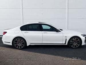 White BMW 7 Series 2021 in Tallinn, with an engine capacity of 3.00 L and mileage of 108 thousand km for 41500 €, photo 9 on AUTOMOTO.COM.LV