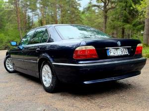 Blue BMW 725 1996 in Kaunas, with an engine capacity of 2.50 L and mileage of 370 thousand km for 1990 €, photo 3 on AUTOMOTO.COM.LV
