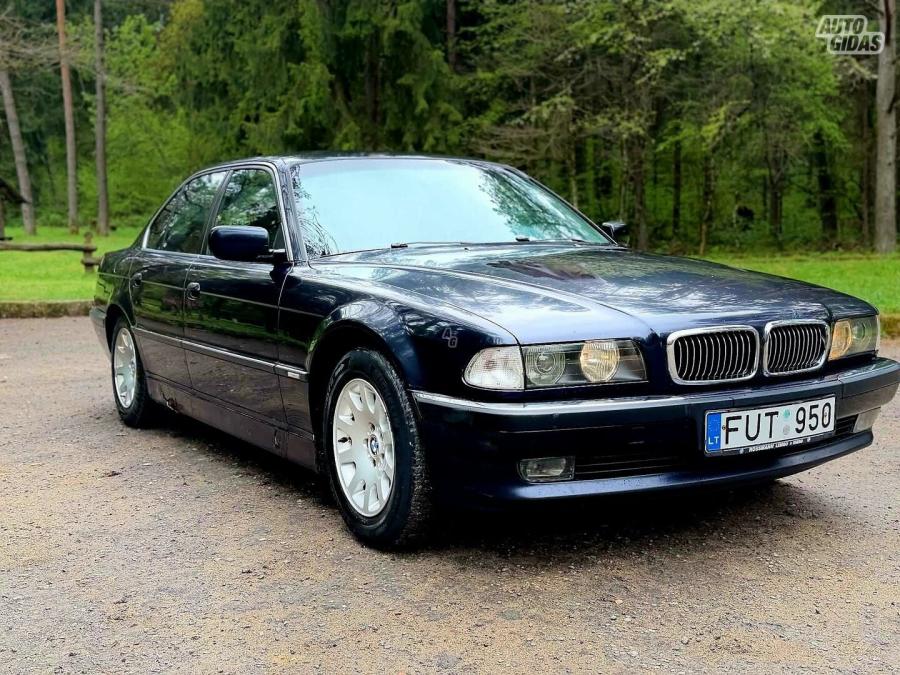 Blue BMW 725 1996 in Kaunas, with an engine capacity of 2.50 L and mileage of 370 thousand km for 1990 €, photo 5 on AUTOMOTO.COM.LV