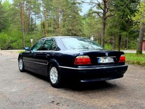 Blue BMW 725 1996 in Kaunas, with an engine capacity of 2.50 L and mileage of 370 thousand km for 1990 €, photo 6 on AUTOMOTO.COM.LV