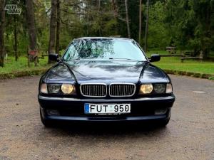 Blue BMW 725 1996 in Kaunas, with an engine capacity of 2.50 L and mileage of 370 thousand km for 1990 €, photo 10 on AUTOMOTO.COM.LV