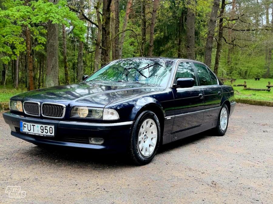 Blue BMW 725 1996 in Kaunas, with an engine capacity of 2.50 L and mileage of 370 thousand km for 1990 €, photo 12 on AUTOMOTO.COM.LV