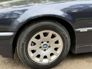 Blue BMW 725 1996 in Kaunas, with an engine capacity of 2.50 L and mileage of 370 thousand km for 1990 €, photo 33 on AUTOMOTO.COM.LV