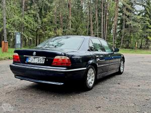 Blue BMW 725 1996 in Kaunas, with an engine capacity of 2.50 L and mileage of 370 thousand km for 1990 €, photo 7 on AUTOMOTO.COM.LV