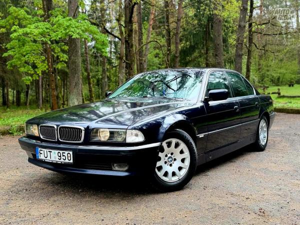 Blue BMW 725 1996 in Kaunas, with an engine capacity of 2.50 L and mileage of 370 thousand km for 1990 €, photo 8 on AUTOMOTO.COM.LV
