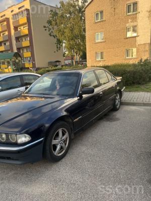 Zils BMW 725 1996 Liepāja, ar dzinēja tilpumu 2.50 L un nobraukumu 470 tūkst. km par 2000 €, foto 3 vietnē AUTOMOTO.COM.LV