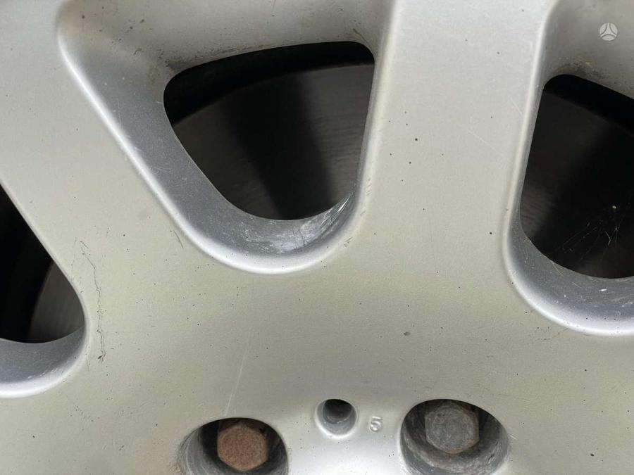 Zils BMW 725 1997 Viļņa, ar dzinēja tilpumu 2.50 L un nobraukumu 365 tūkst. km par 1500 €, foto 30 vietnē AUTOMOTO.COM.LV