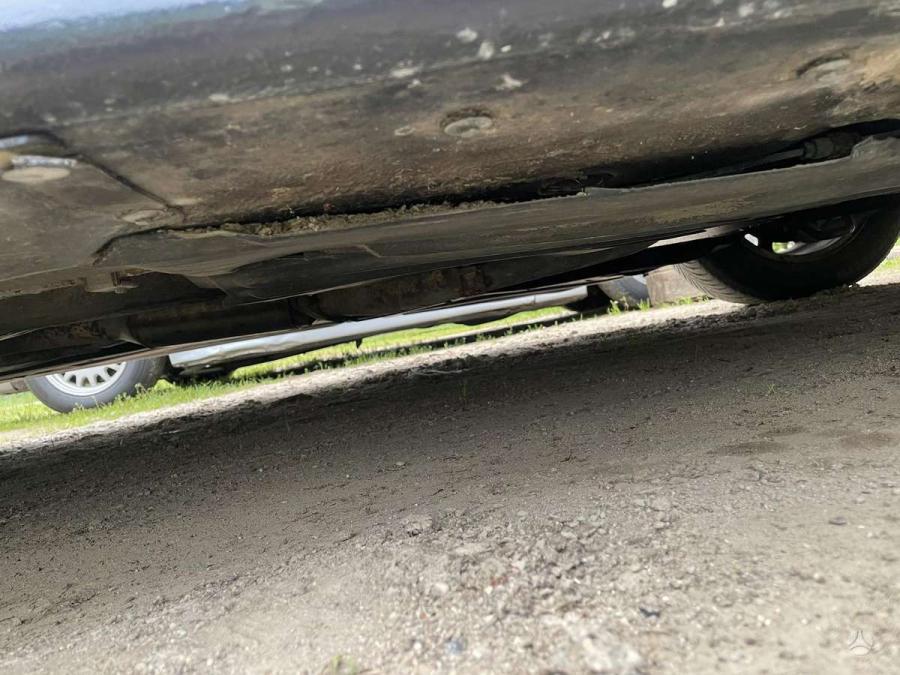 Zils BMW 725 1997 Viļņa, ar dzinēja tilpumu 2.50 L un nobraukumu 365 tūkst. km par 1500 €, foto 33 vietnē AUTOMOTO.COM.LV