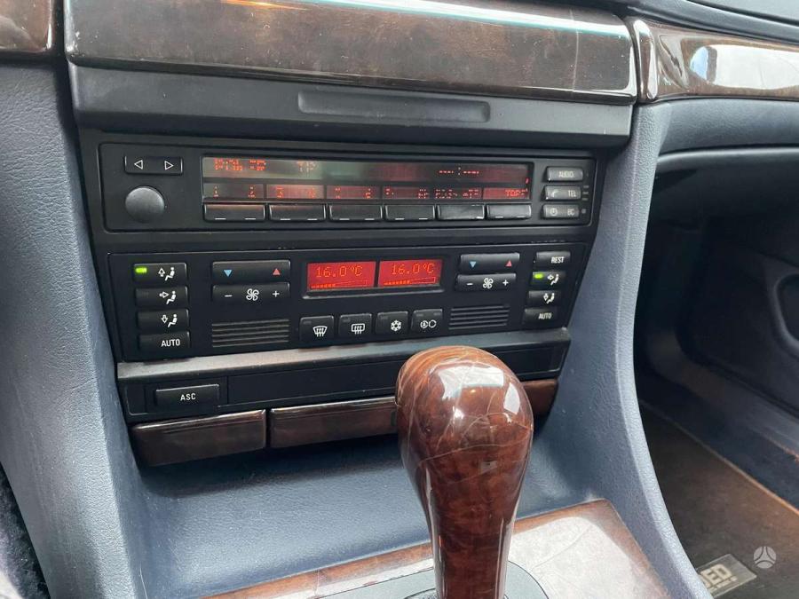 Zils BMW 725 1997 Viļņa, ar dzinēja tilpumu 2.50 L un nobraukumu 365 tūkst. km par 1500 €, foto 36 vietnē AUTOMOTO.COM.LV