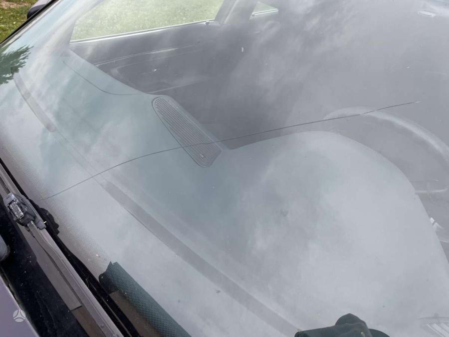 Zils BMW 725 1997 Viļņa, ar dzinēja tilpumu 2.50 L un nobraukumu 365 tūkst. km par 1500 €, foto 44 vietnē AUTOMOTO.COM.LV