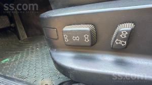 Black BMW 728 1996 in Riga, with an engine capacity of 2.80 L and mileage of 0 thousand km for 4199 €, photo 11 on AUTOMOTO.COM.LV